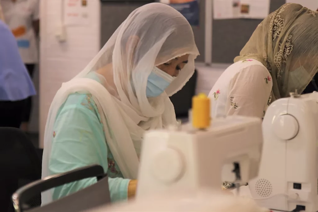 ABC News: Refugee fabric reuse project is breaking down barriers to ...